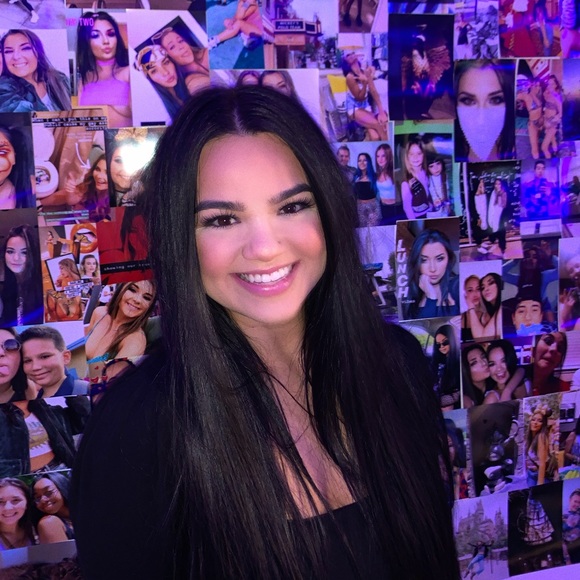 Taylor's Closet (@taylor_rake) | Poshmark